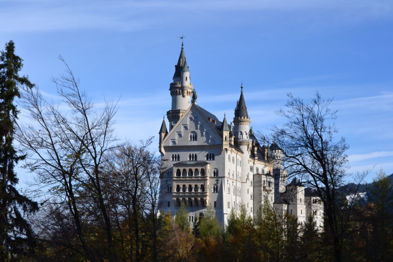 Visiting Neuschwanstein Germany Cinderella Castle For a Fairytale Day ...
