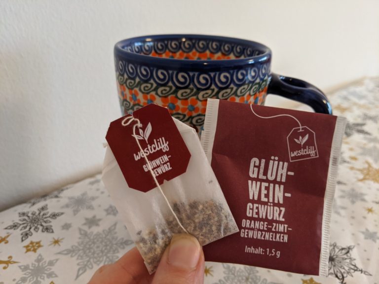 Grandpa's Traditional German Gluhwein Recipe (Gluehwein Rezept ...