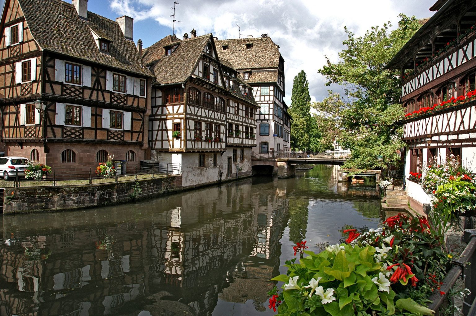 21 Perfect Day Trips from Stuttgart Within 2 Hours - WanderInGermany