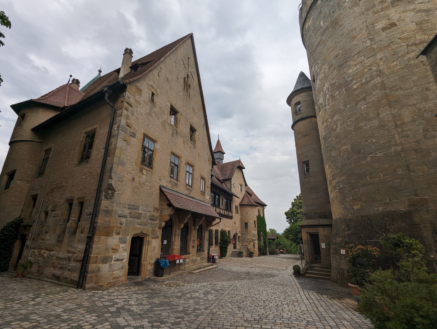 Visiting The STUNNING Altenburg (Bamberg) Castle Germany - WanderInGermany